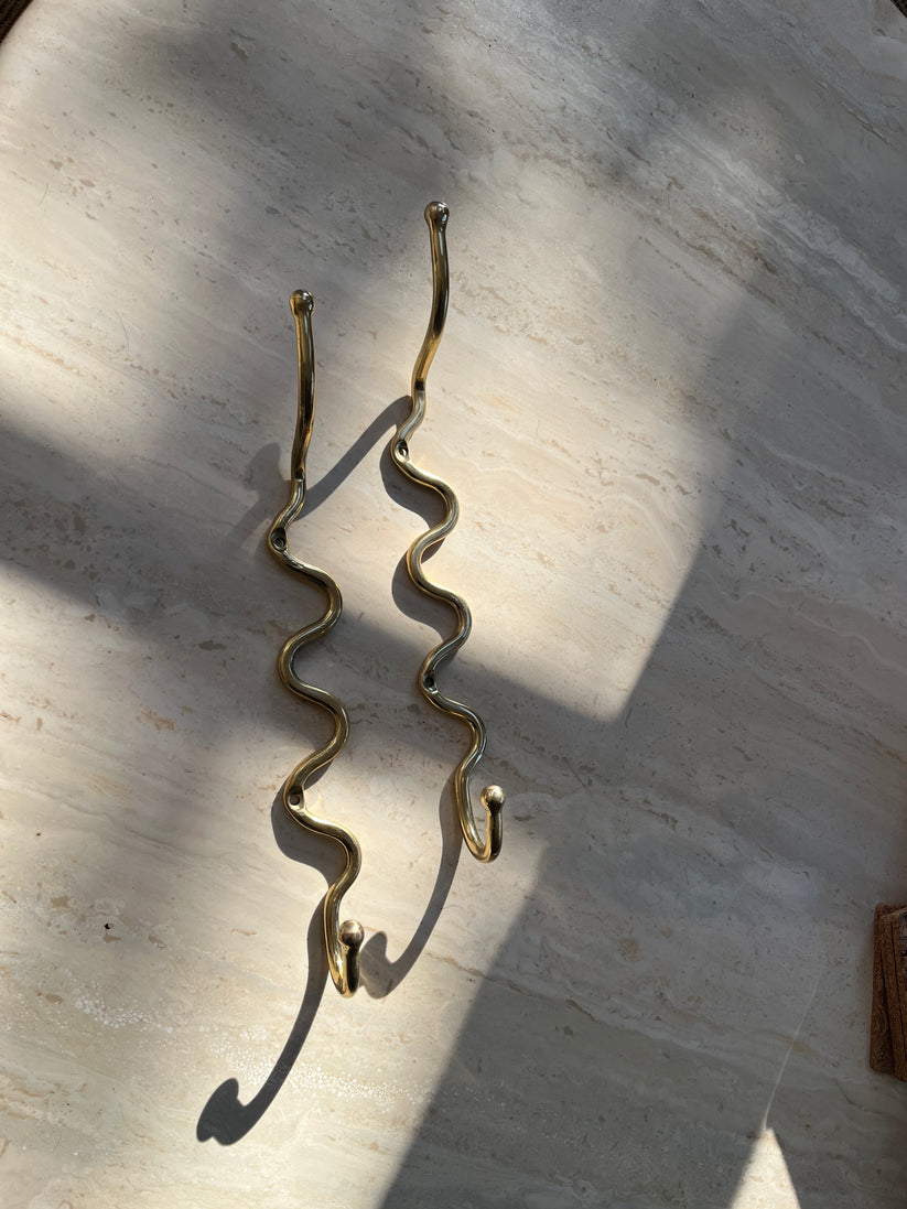 Maud Vaughan Meander Hook - Brass – MAUD VAUGHAN INTERIORS